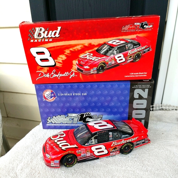 Action Collectibles | Accessories | Dale Earnhardt Jr 8 202 Budweiser ...